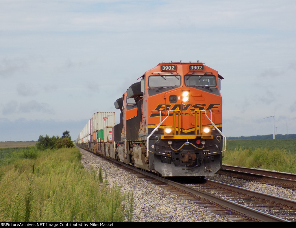 BNSF 3902